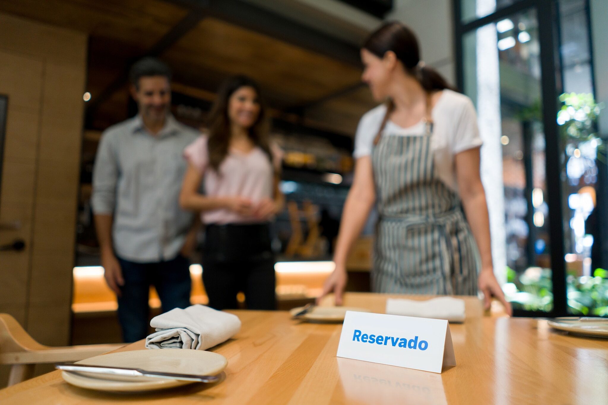 Saiba como gerenciar as reservas em seu restaurante - Blog Servir com ...